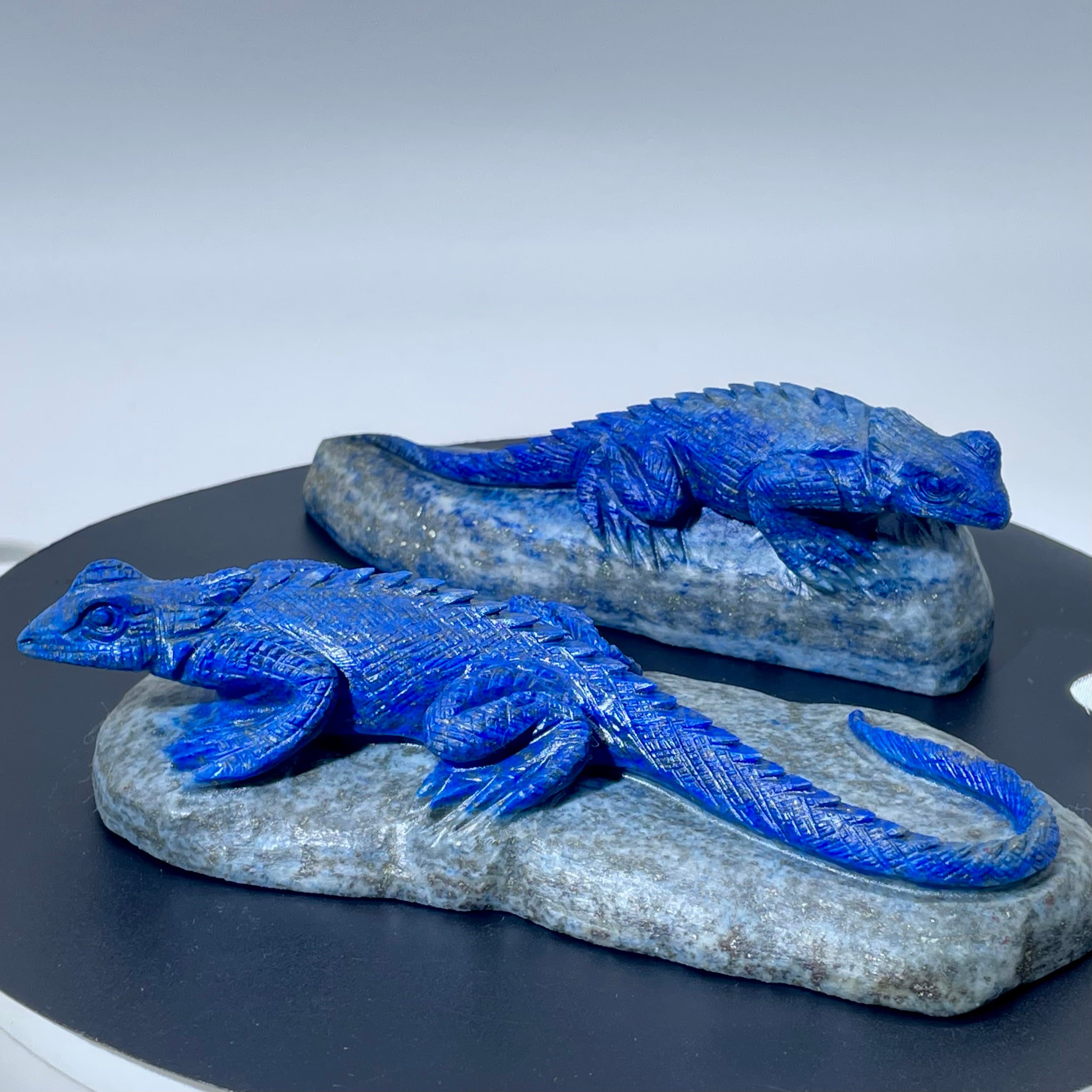 Lapis lizard Carving – Flipped Crystal